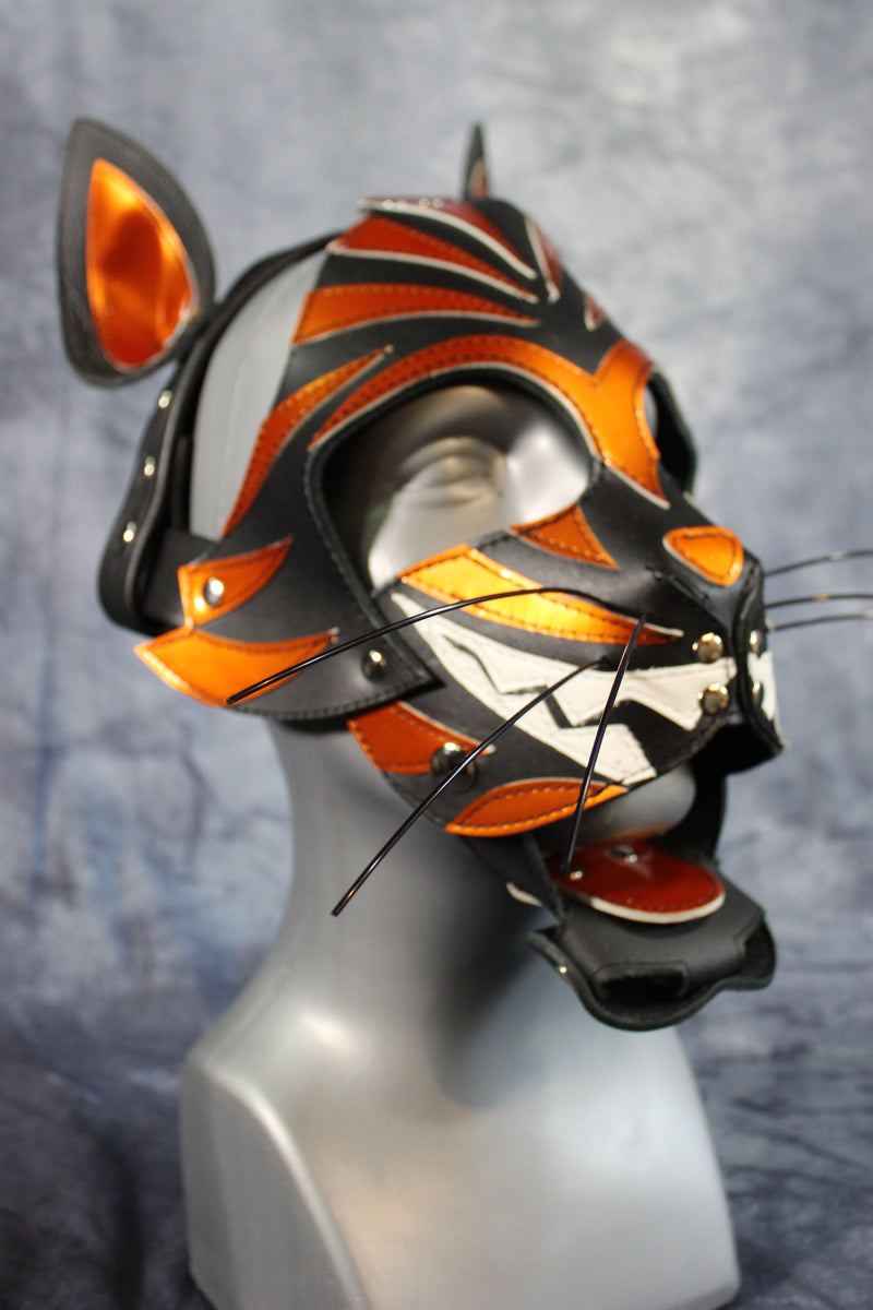 Cheshire Cat Tribute Hood – Wolfstryker Leather